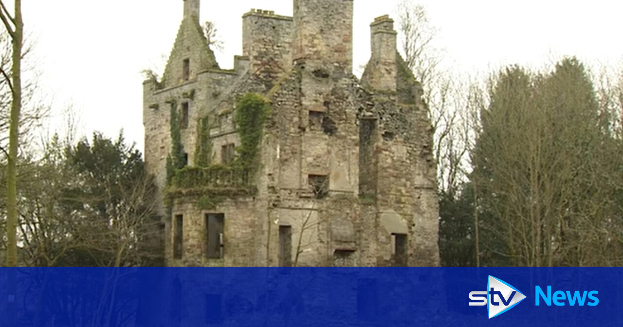 Restoration of Cavers Castle near Hawick approved after Hawaiian owner ...