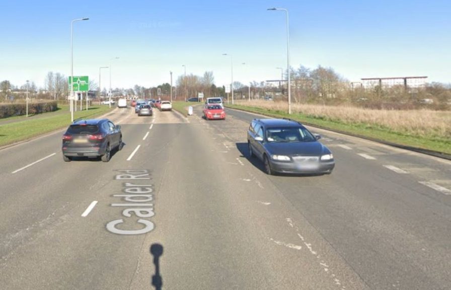 Pick-up truck driver in Edinburgh hospital after four car crash closes ...