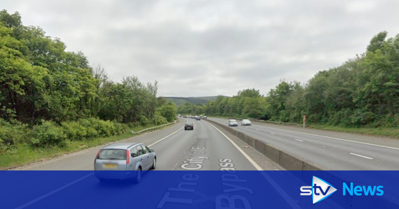 Rush hour traffic queuing after multi-vehicle crash on A720 Edinburgh City Bypass | STV News