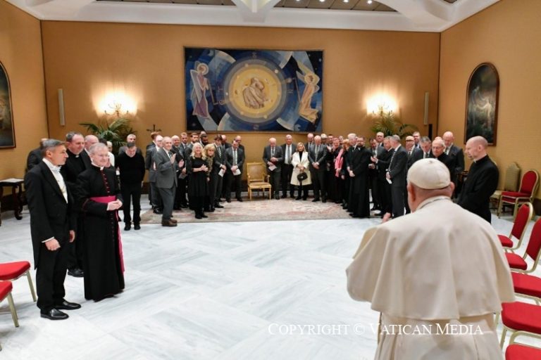 Celtic players and Brendan Rodgers present Pope Francis with shirt ...