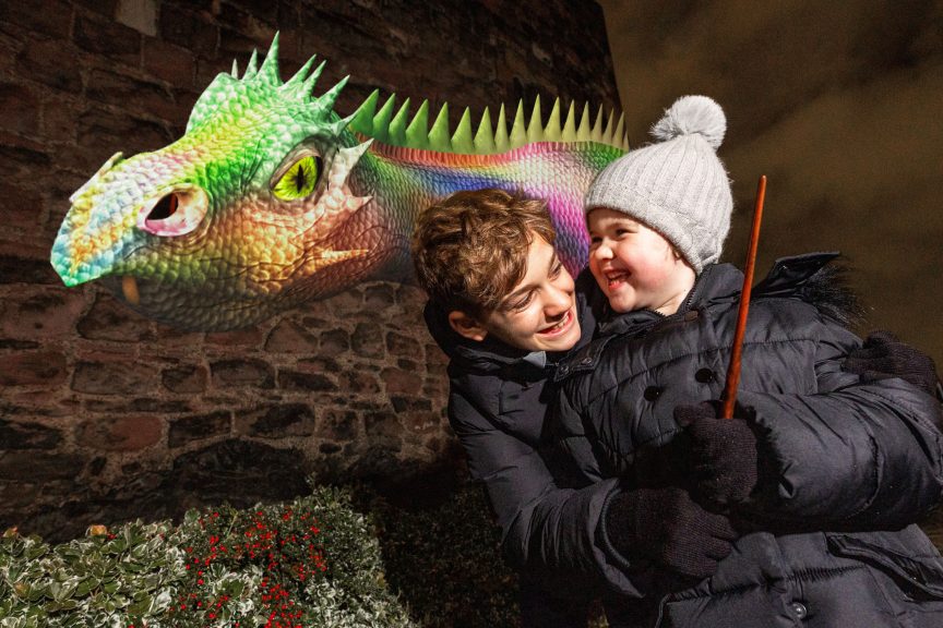 Edinburgh Castle to be lit up in celebration of city's 900th ...