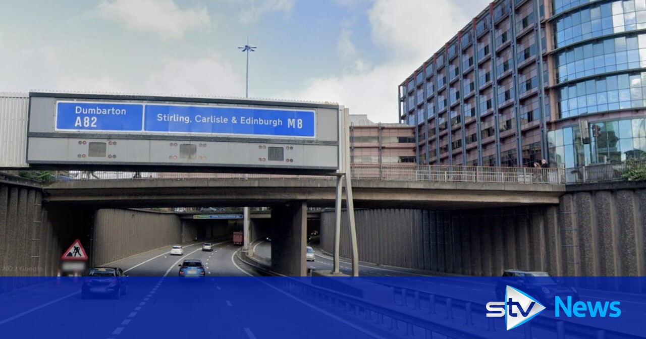 M8 lane blocked at rush hour after crash in Glasgow near Charing Cross ...