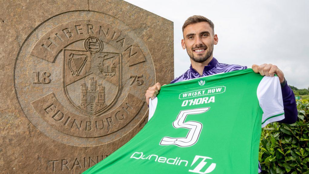 Hibernian sign Warren O'Hora after defender leaves MK Dons | STV News
