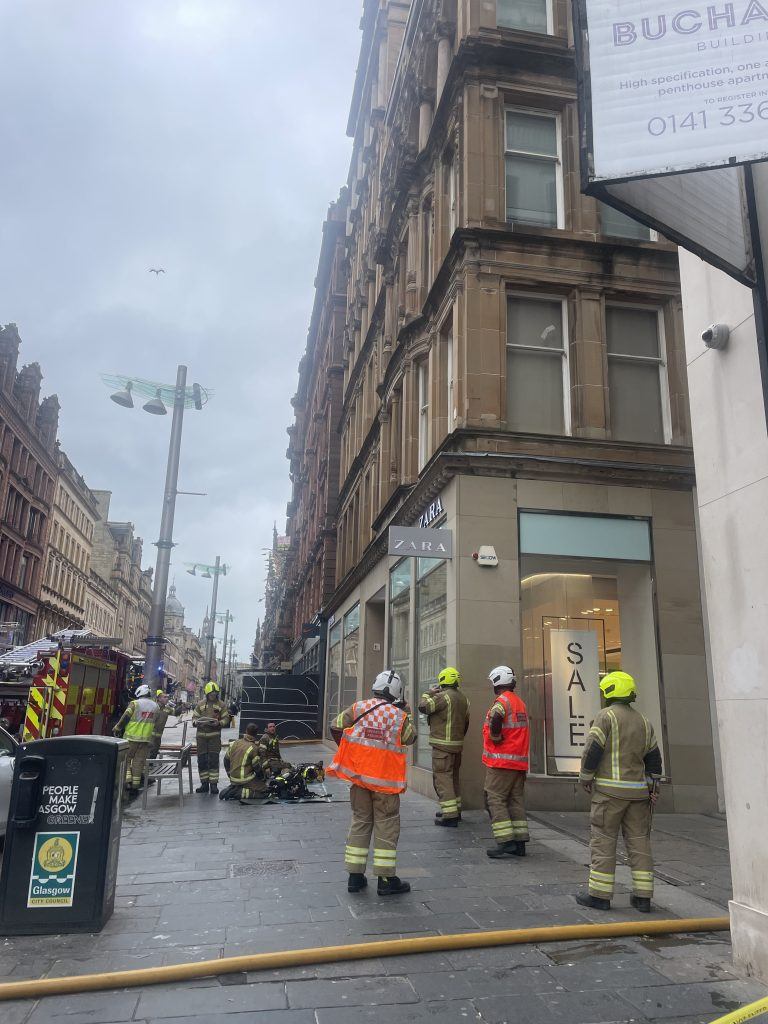 Emergency crews descend on Glasgow city centre amid fire in seven ...