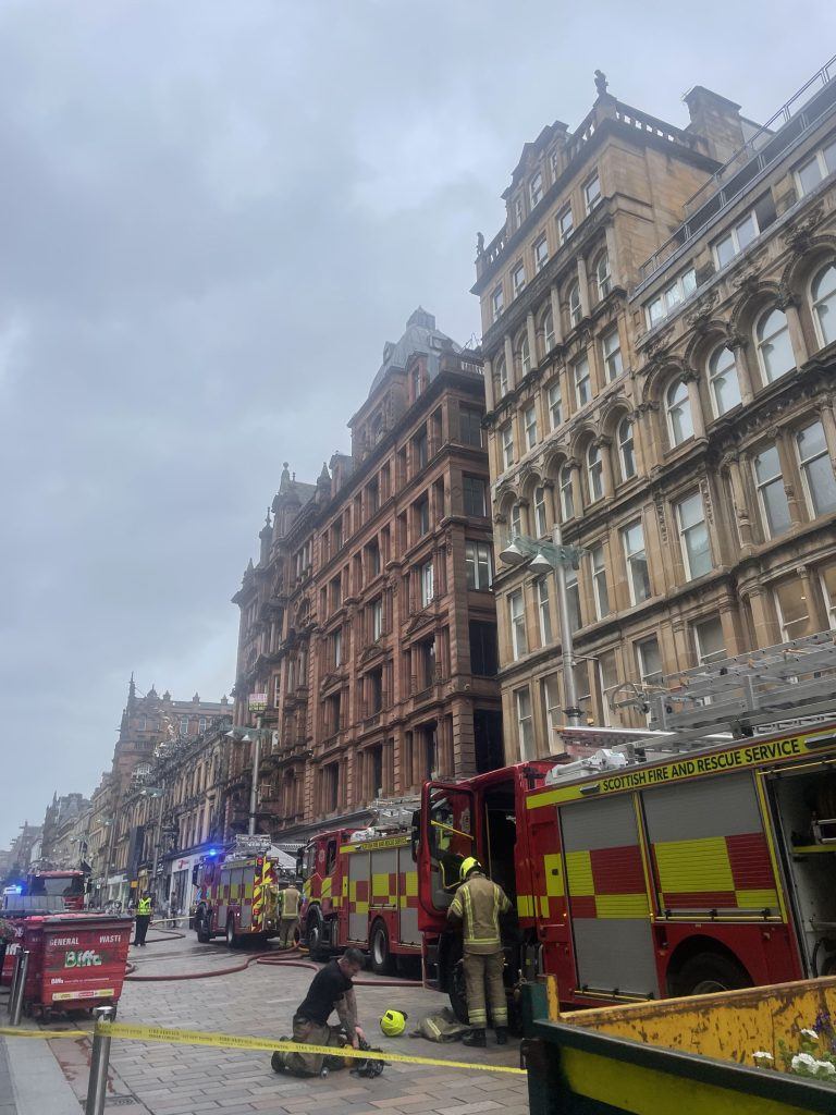 Emergency crews descend on Glasgow city centre amid fire in seven ...
