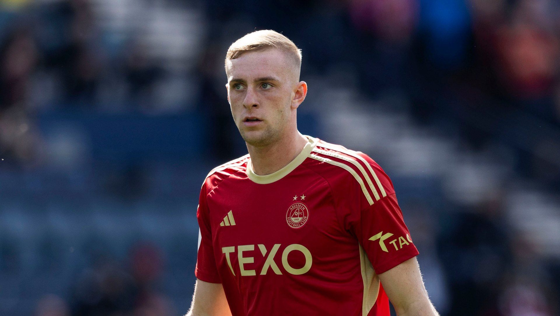 St Mirren sign Crystal Palace midfielder Killian Phillips | STV News