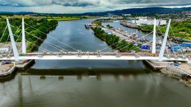 When will the new Renfrew Bridge on River Clyde open after project ...