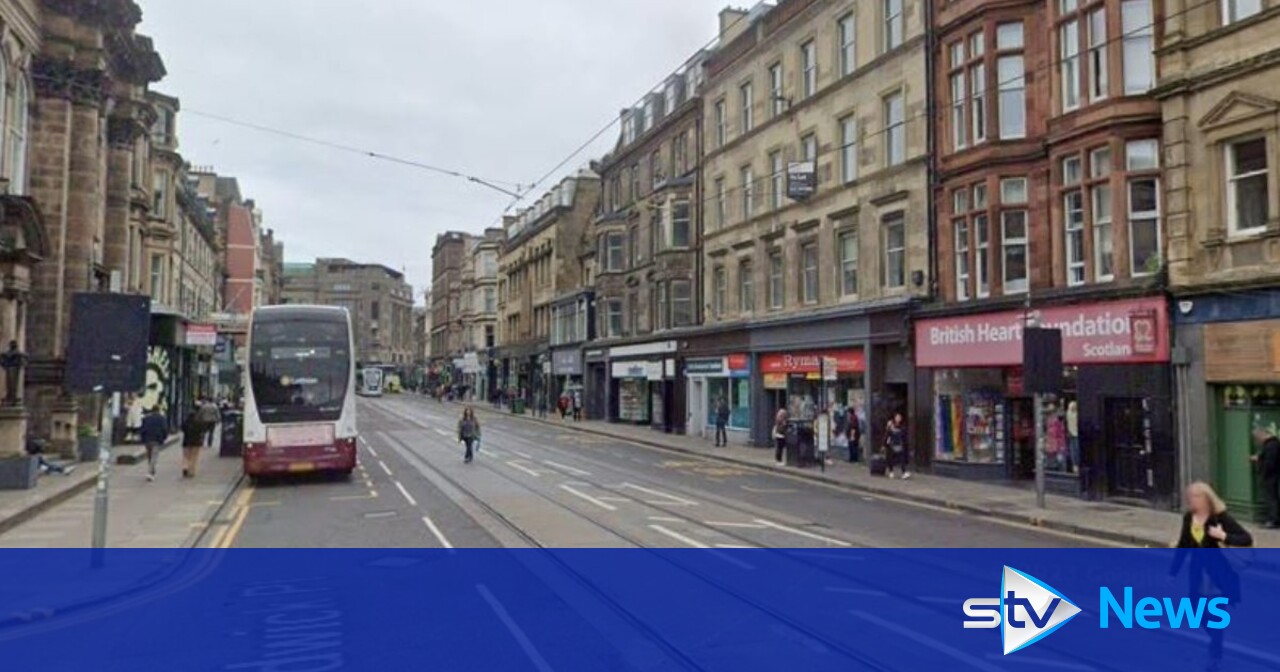 Edinburgh City Centre road closed after pedestrian knocked down by bus | STV News
