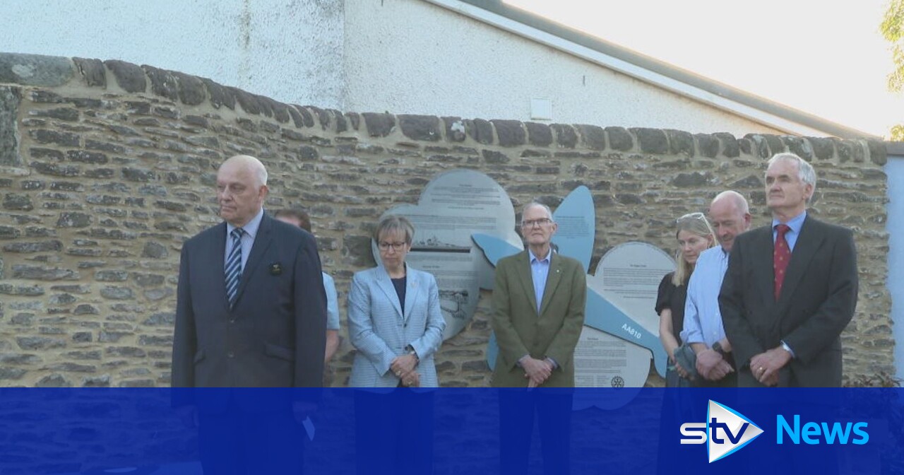 Memorial honouring Scottish 'Great Escape' tunnel hero Sandy Gunn ...