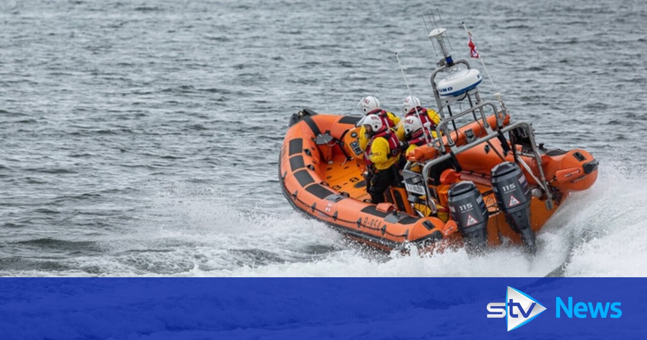 Warning issued after RNLI Largs rescues paddleboarders amid 'strong ...