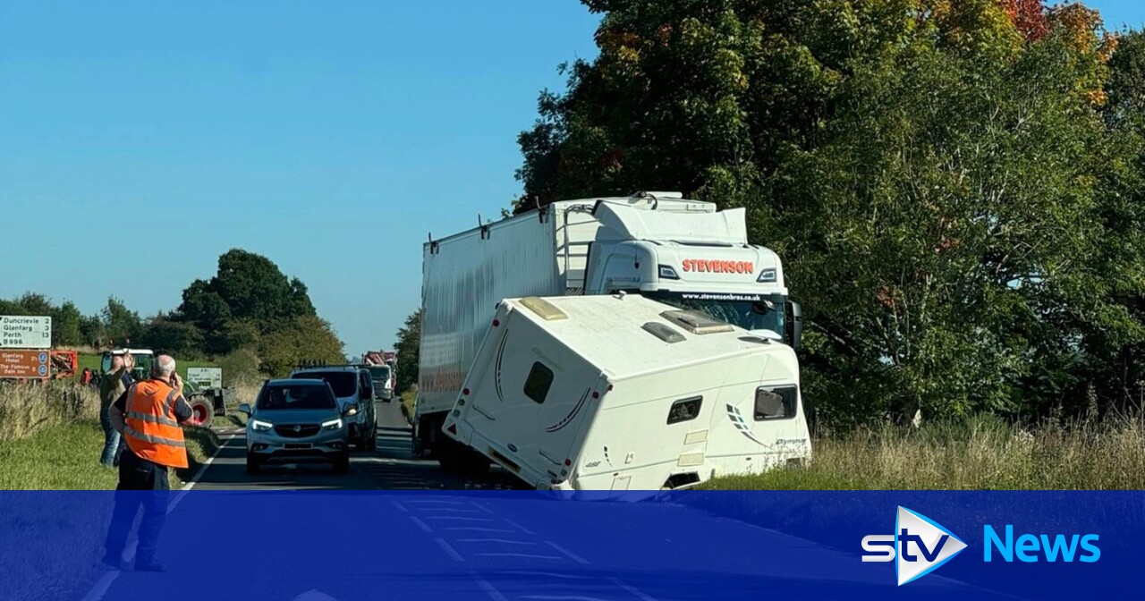 Traffic chaos after lorry collides with caravan on A91 near M90 slip ...