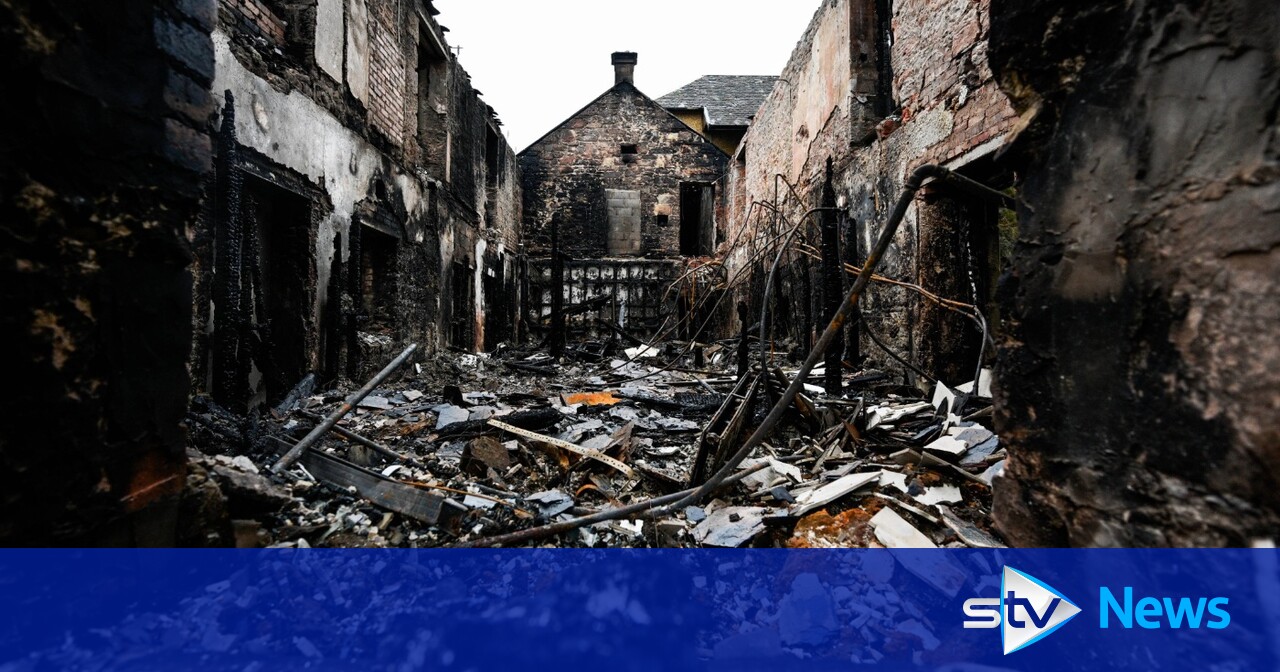Derelict Airth Castle Hotel in Falkirk 'deliberately' set ablaze after ...