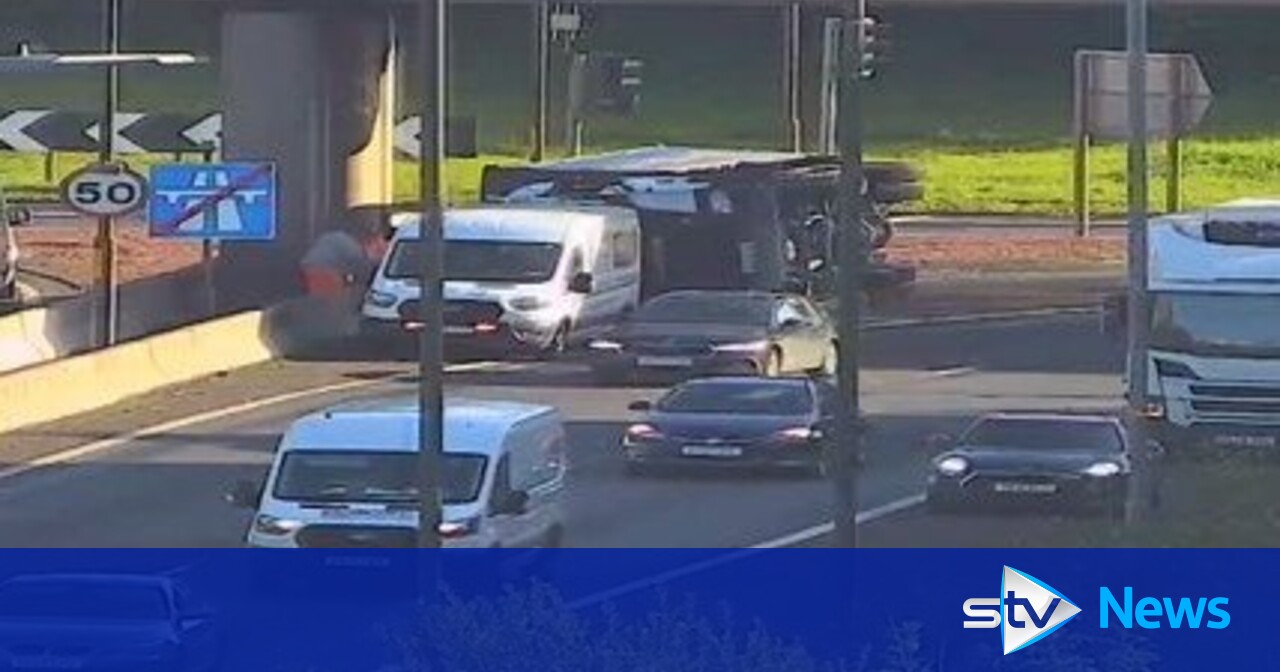 M8 closed after lorry crashes onto its side | STV News