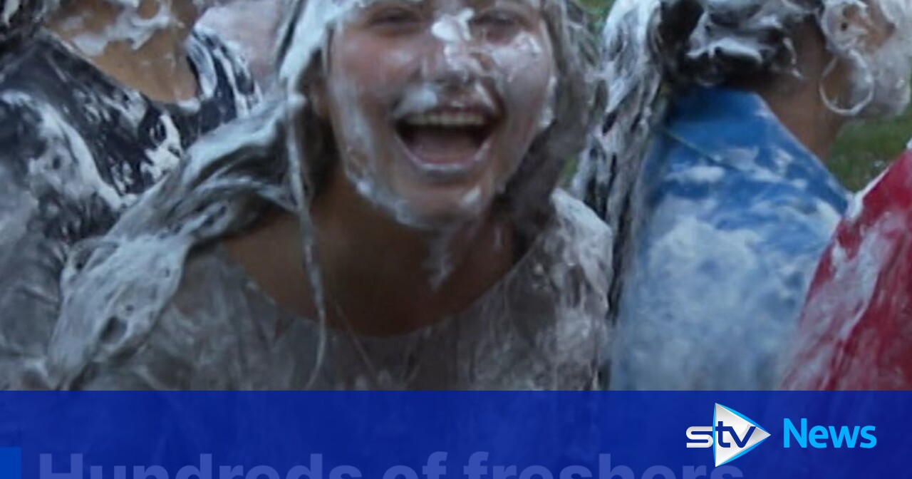 Hundreds of students take part in traditional Raisin Weekend foam fight | STV News