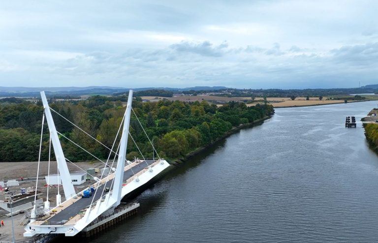 Drone footage captures latest progress on Renfew Bridge on River Clyde ...