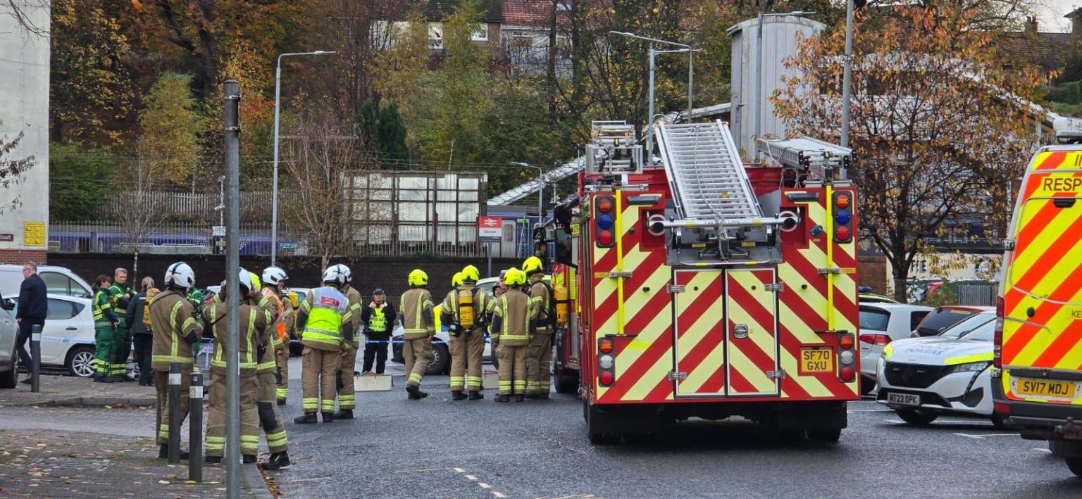 Bomb squad called as Clydebank tower block evacuated and public told to ...