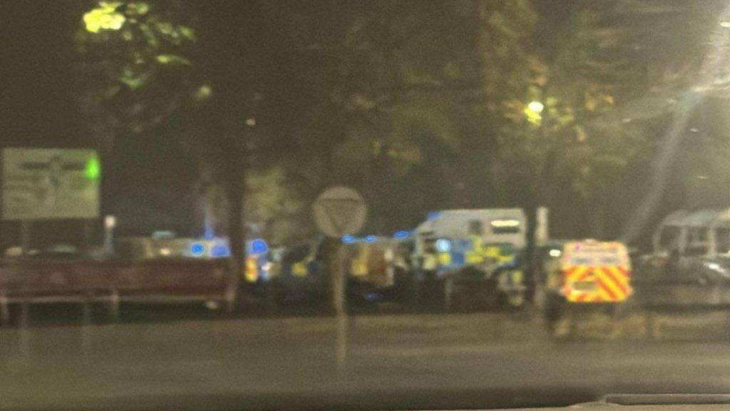 Police officer injured in Dunfermline supermarket 'disturbance' as ...