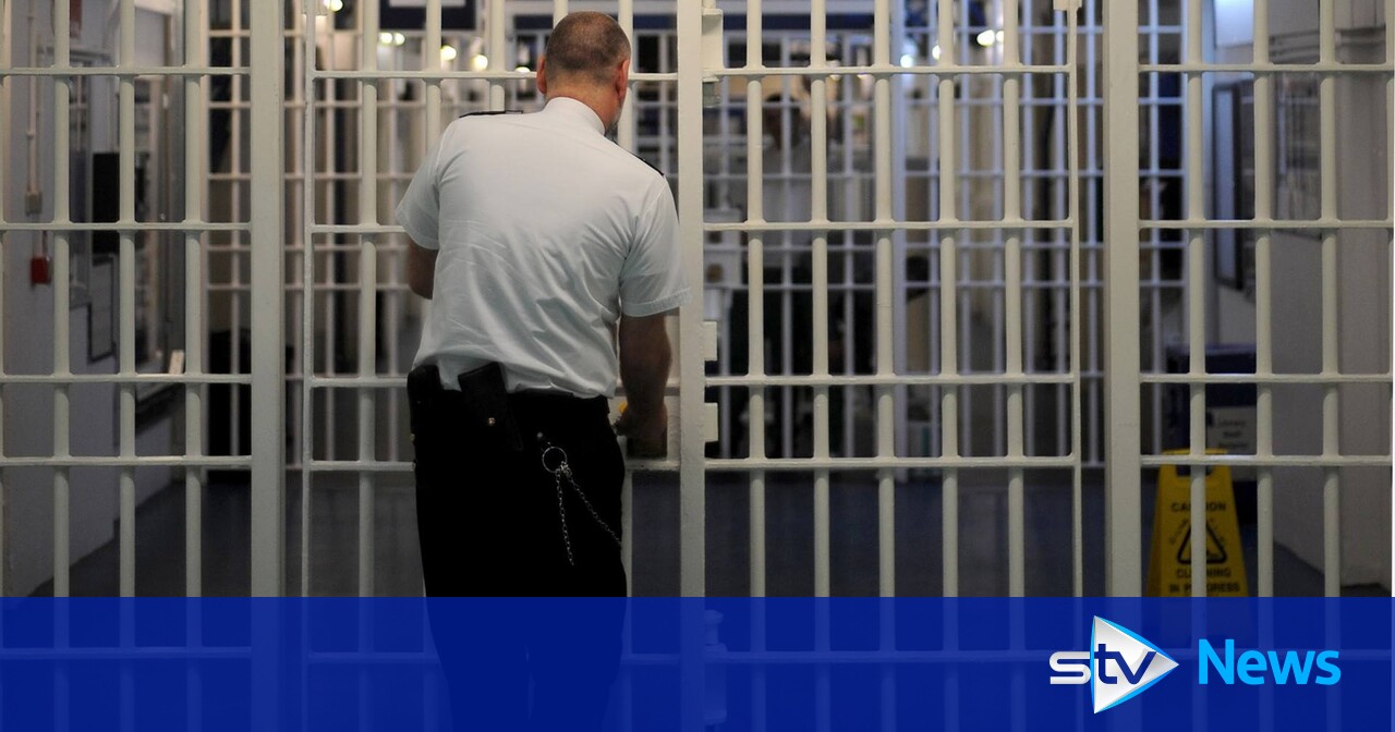 Prison officers back emergency legislation to release hundreds of ...