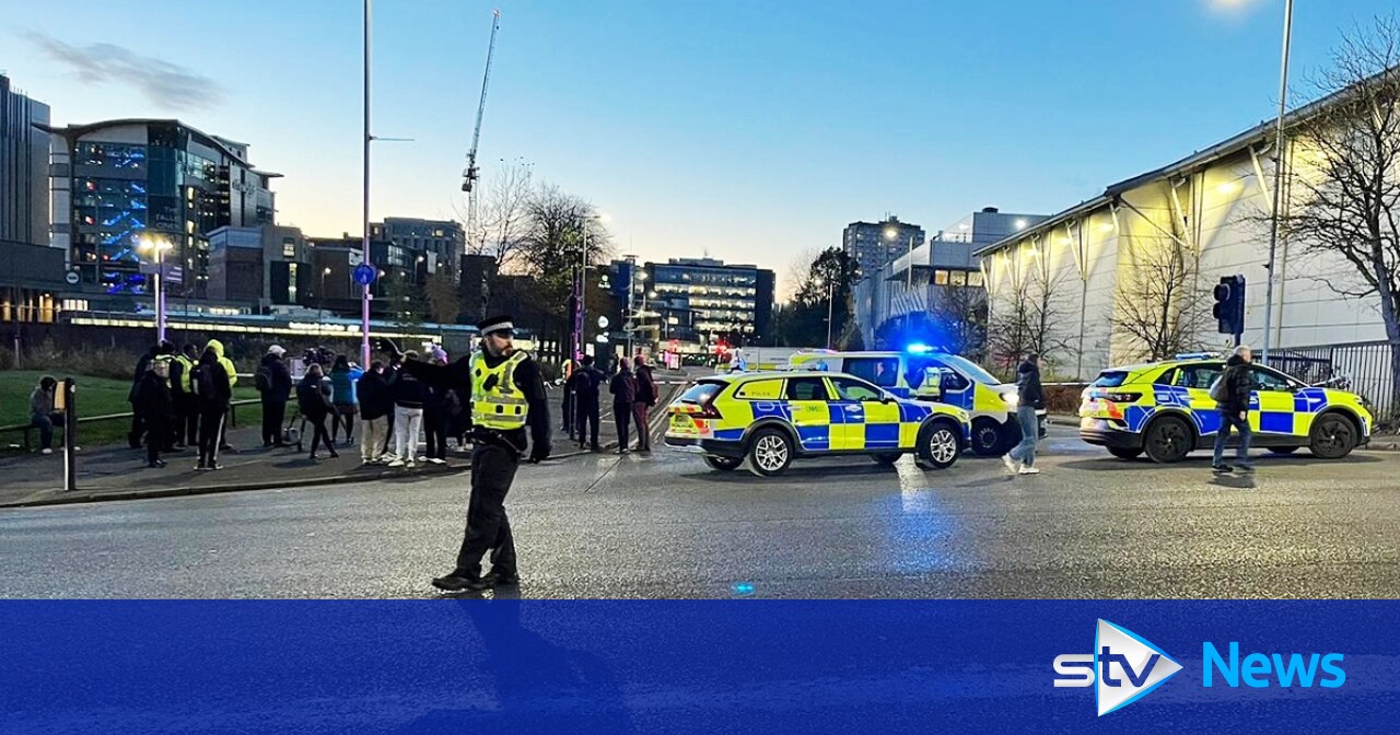 Controlled explosion carried out as bomb scare sparks Glasgow ...