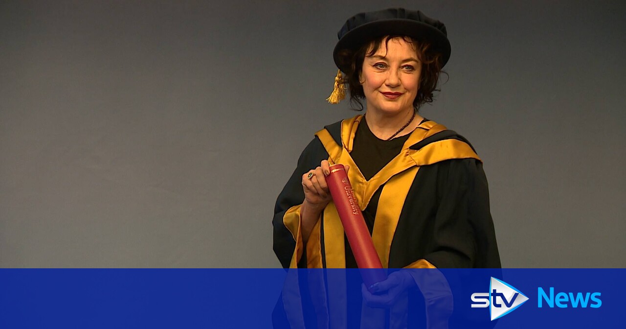 Deacon Blue singer Lorraine McIntosh says society 'can't function ...