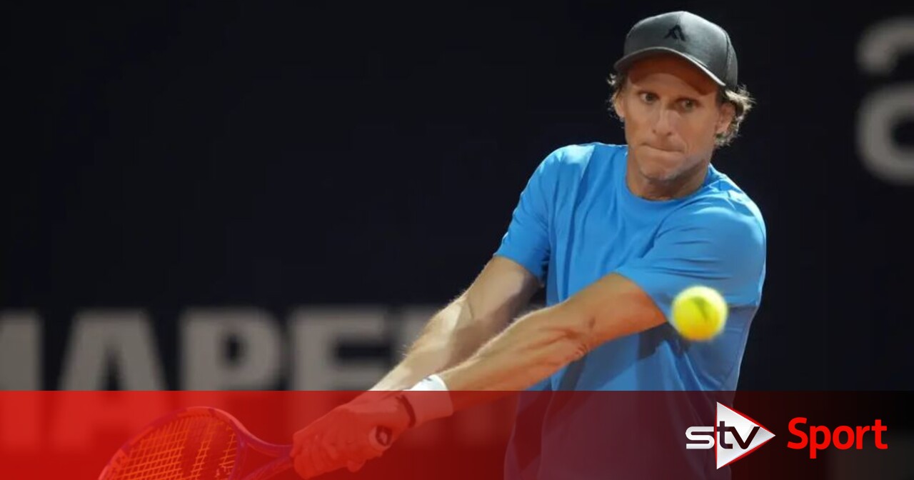 Former footballer Diego Forlan’s pro tennis debut ends in defeat | STV News