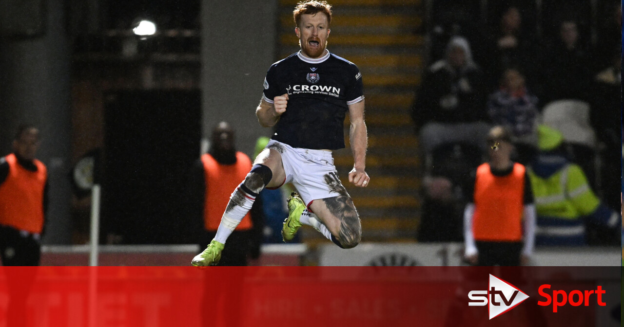 Simon Murray brace helps Dundee to much-needed victory against St ...