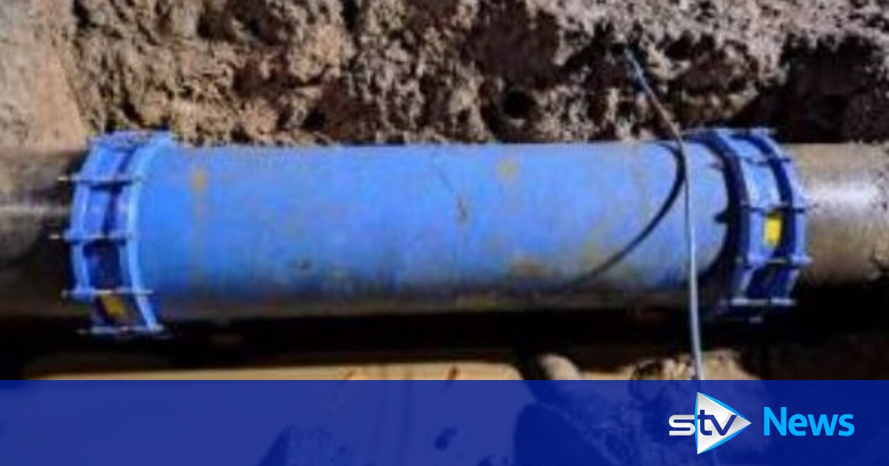 Thousands of homes affected after water main bursts in Paisley | STV News