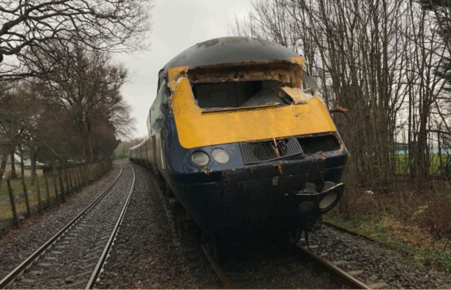 ScotRail train hit fallen tree at 84mph after warning call went ...