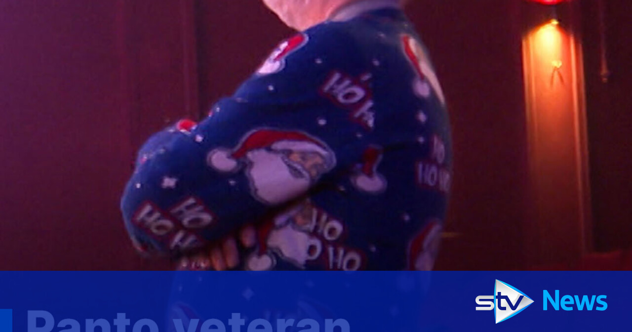 Veteran showrunner celebrates 50 years of panto magic | STV News