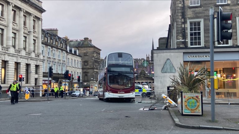 Man hit by bus in Edinburgh city centre as police cordon off busy ...