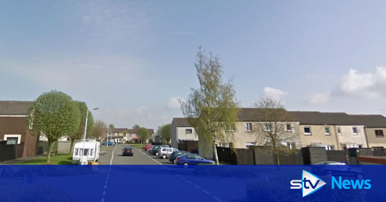 Woman taken to hospital and man arrested following disturbance in Glenrothes | STV News