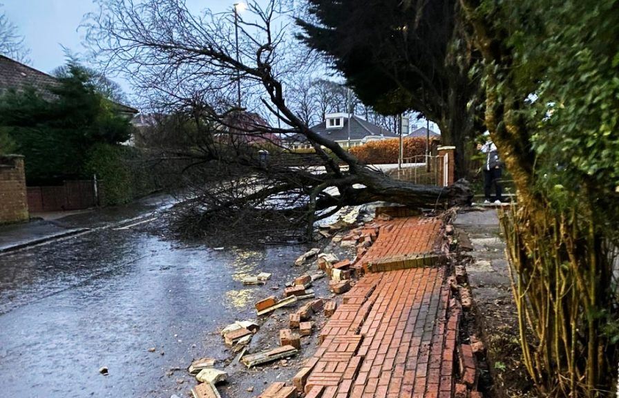 Full list of schools closed as Scotland hit by hurricane-force Storm ...