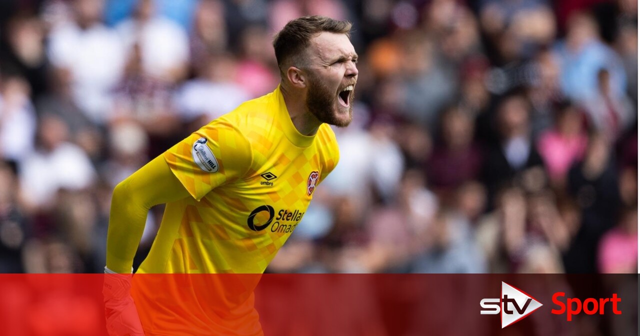 Goalkeeper Zander Clark signs new contract extension at Hearts | STV News
