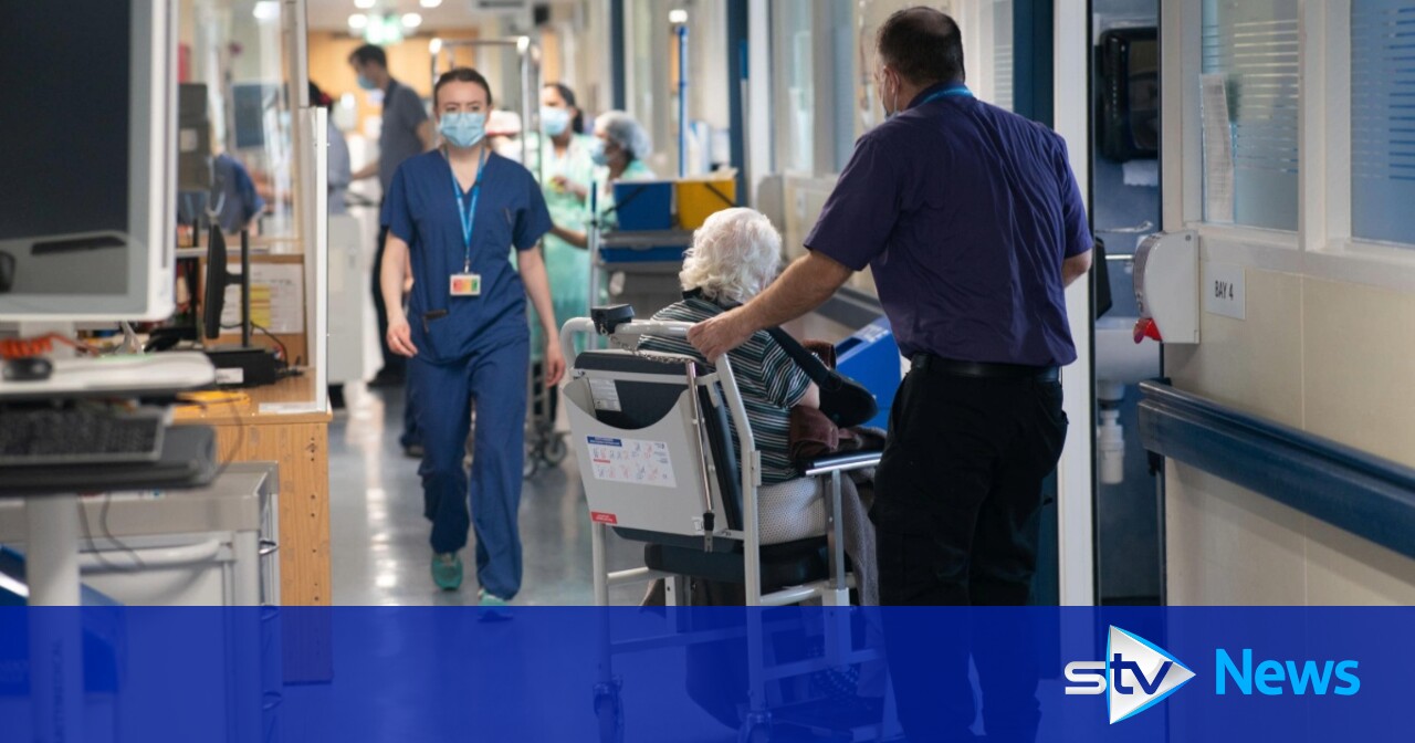 NHS has spent more than £900m on temporary staff since 2019, figures ...