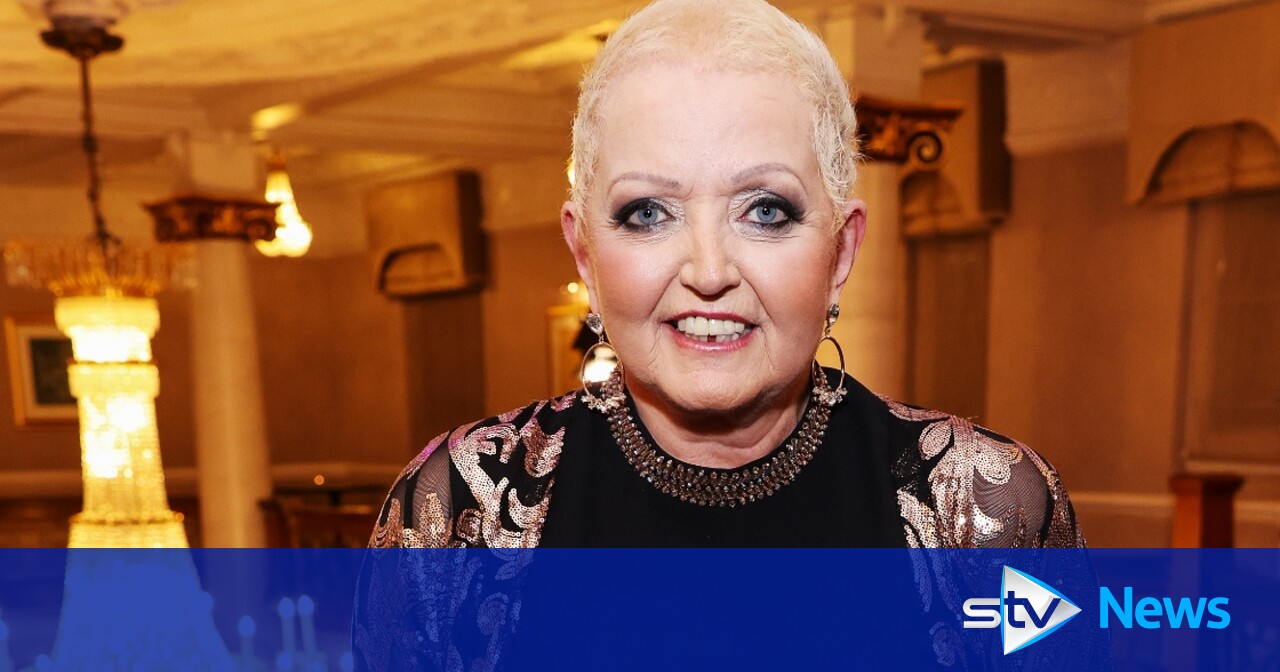 Singer Linda Nolan dies aged 65 'embraced with love' of her family | STV News