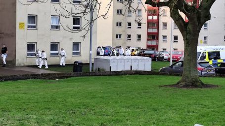 Large forensics operation after raid at Dunfermline block of flats ...