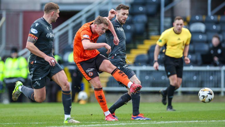 Sam Dalby scores Dundee United winner against Motherwell | STV News