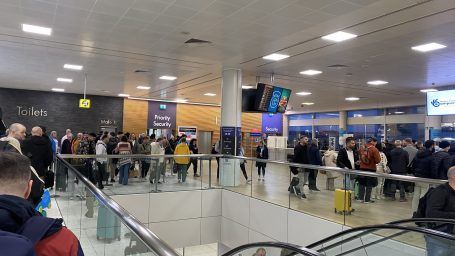 Passengers face long security queue at Glasgow Airport after 'system ...