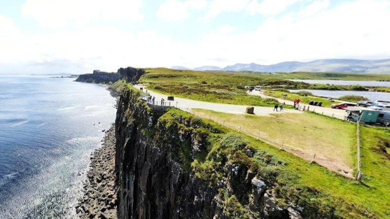 Body of man found near popular beauty spot on Isle of Skye | STV News