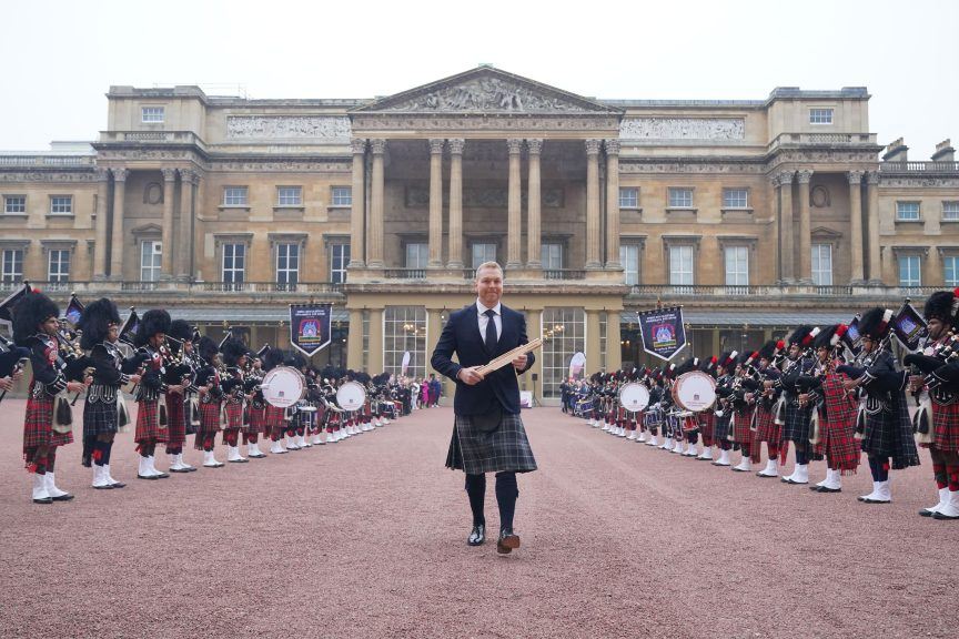 King and Sir Chris Hoy kick off Glasgow Commonwealth Games countdown ...
