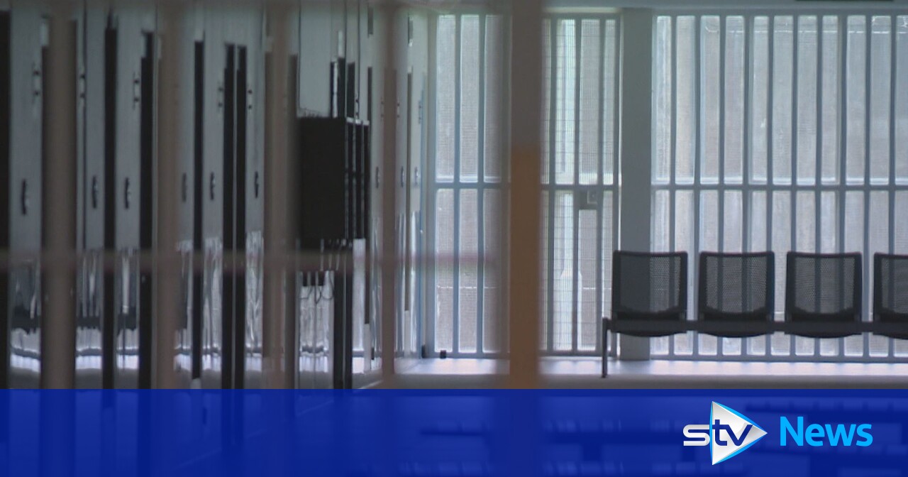 Inmate left without medication after prison staff hung up on NHS 24 ...