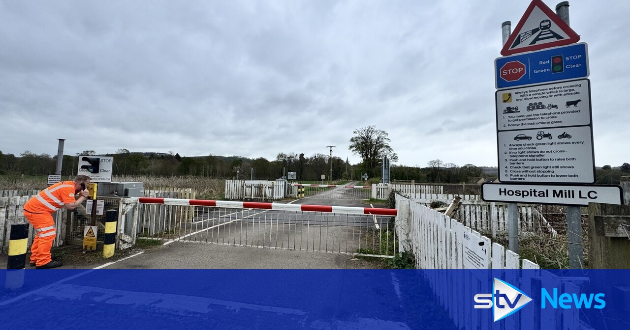 Urgent warning to delivery drivers after 'near misses' at level ...