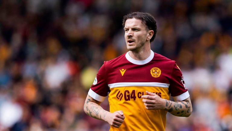 Andy Halliday signs up for another season with Motherwell | STV News