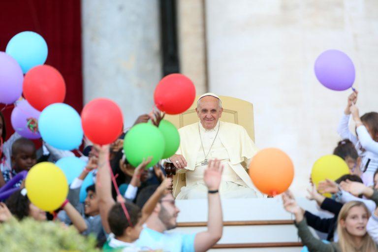 Pope Francis dies on Easter Monday aged 88, Vatican announces | STV News