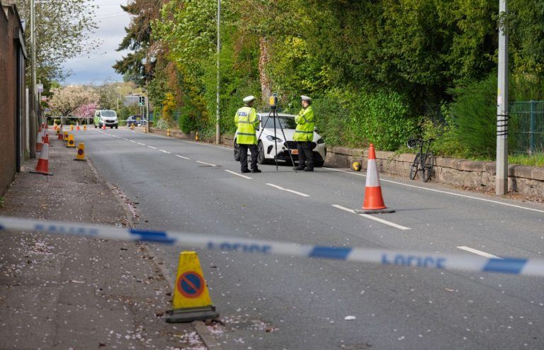 M8 clear after two-vehicle crash blocked carriageway in West Lothian | STV News