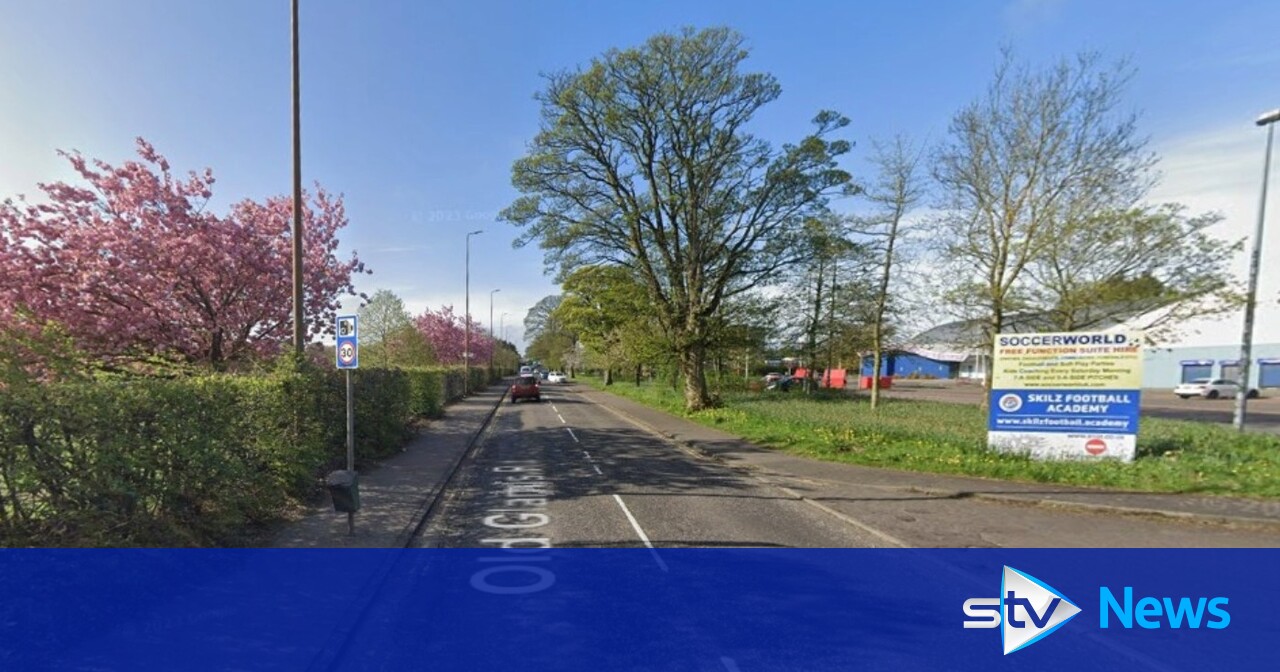 Man in hospital with serious injuries after being hit by BMW in Dundee | STV News