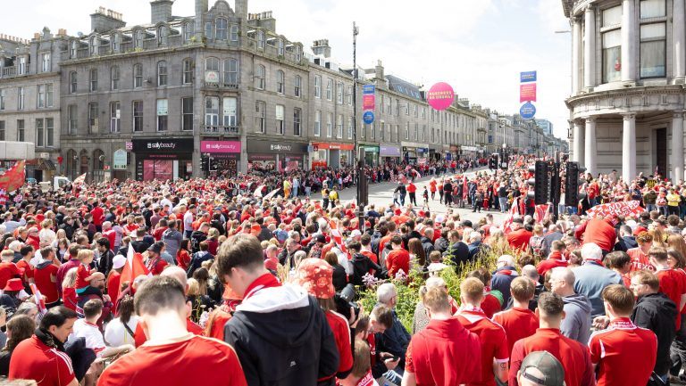 Scottish Cup winners Aberdeen parade trophy through city on open-top ...