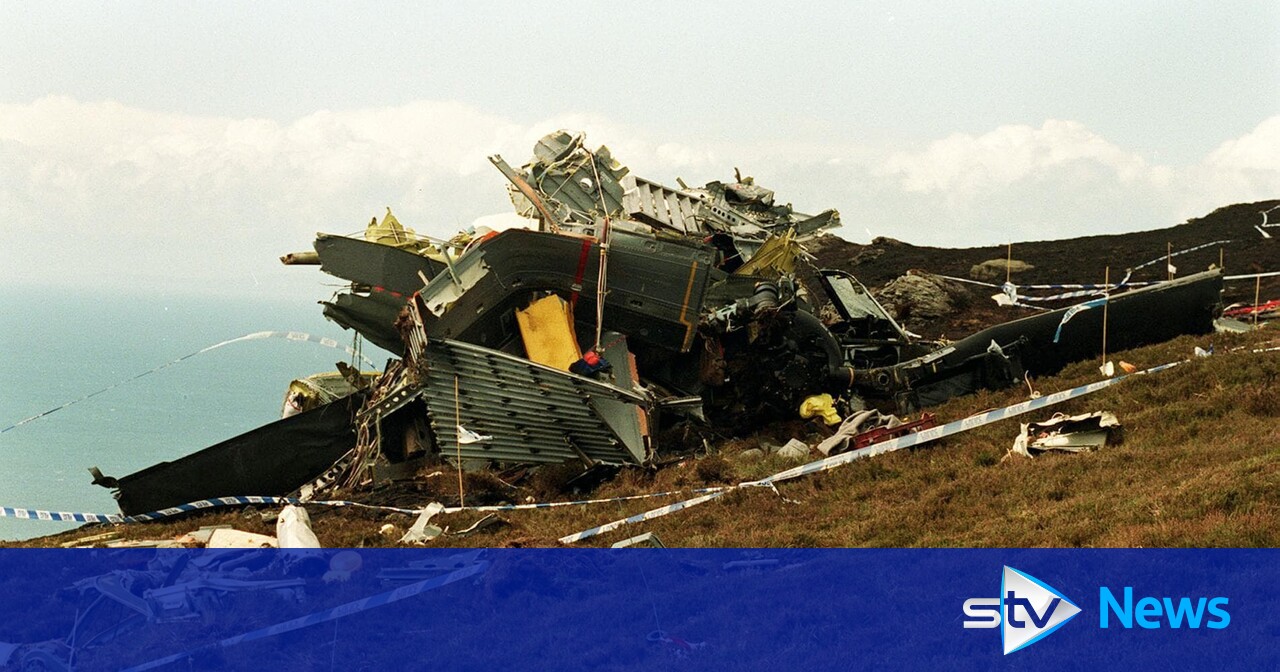 Families of Chinook crash victims on Mull of Kintyre in 1994 demand ...