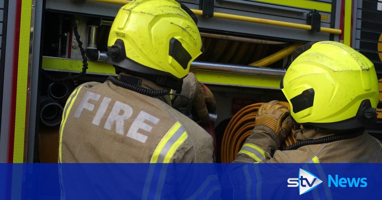 Fire crews spend second day fighting Aberdeenshire wildfire | STV News