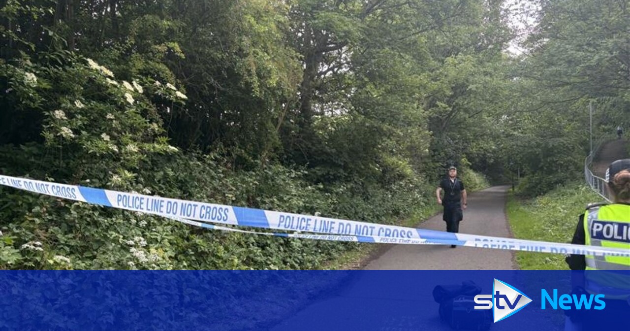 Gun found on path cordoned off by police in Edinburgh amid ongoing gang ...